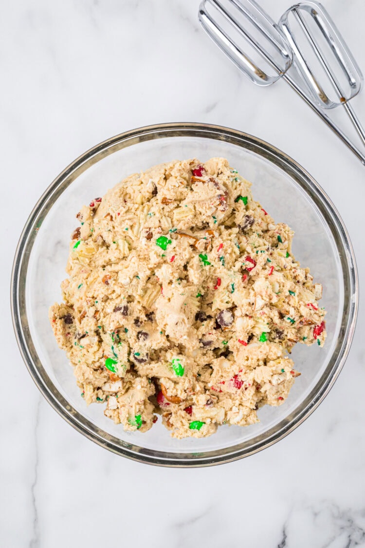 Kitchen Sink Christmas Cookies - Risa's Family Kitchen