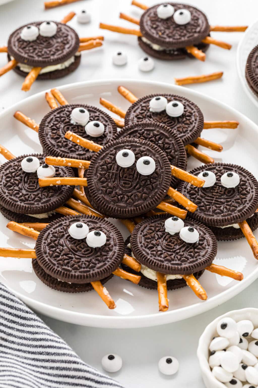 Oreo Cookie Spiders - Risa's Family Kitchen
