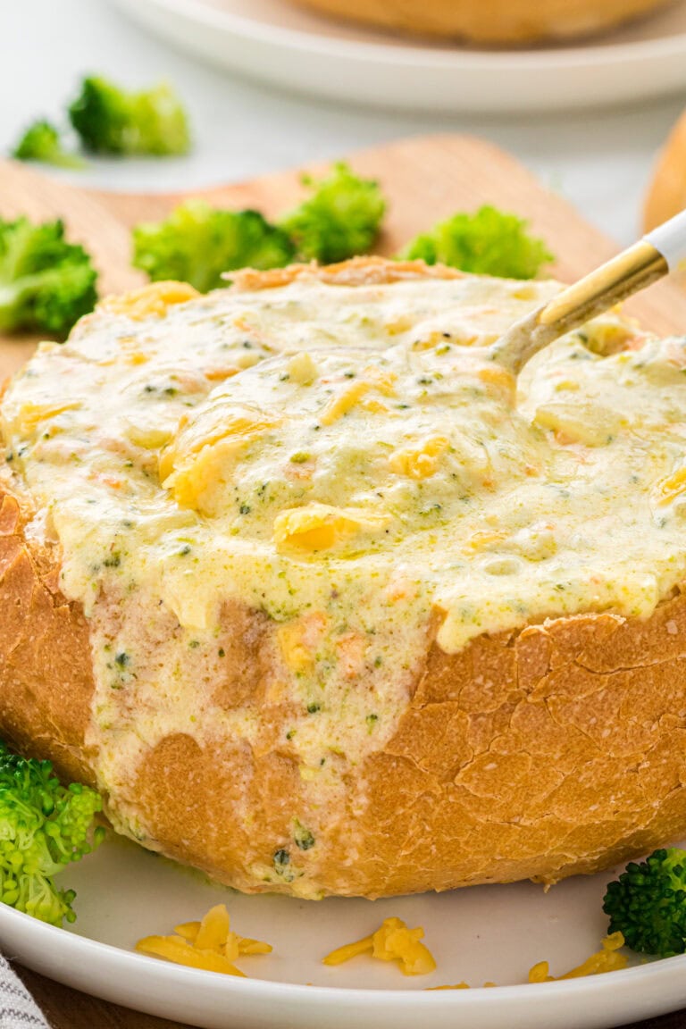 Creamy Broccoli and Cheddar Soup - Risa's Family Kitchen